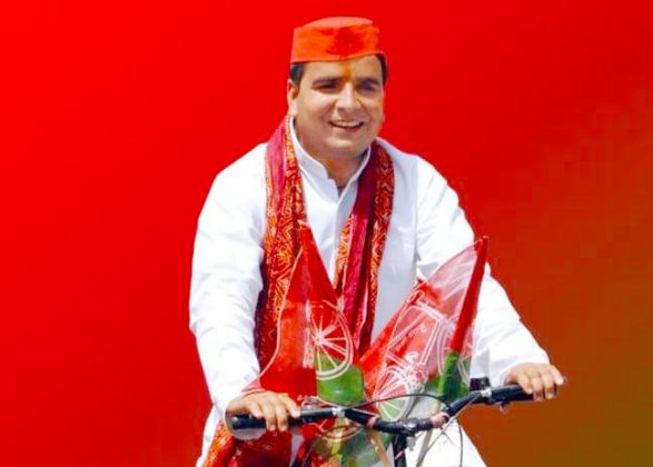 When angry Netaji said to the policeman "How You Can Stop"? |जब गुस्साए ...