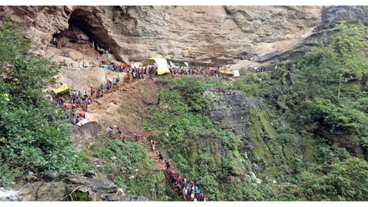 MP का अमरनाथ कहलाता है नागद्वार मंदिर, साल में सिर्फ 10 दिन ही होते हैं ...