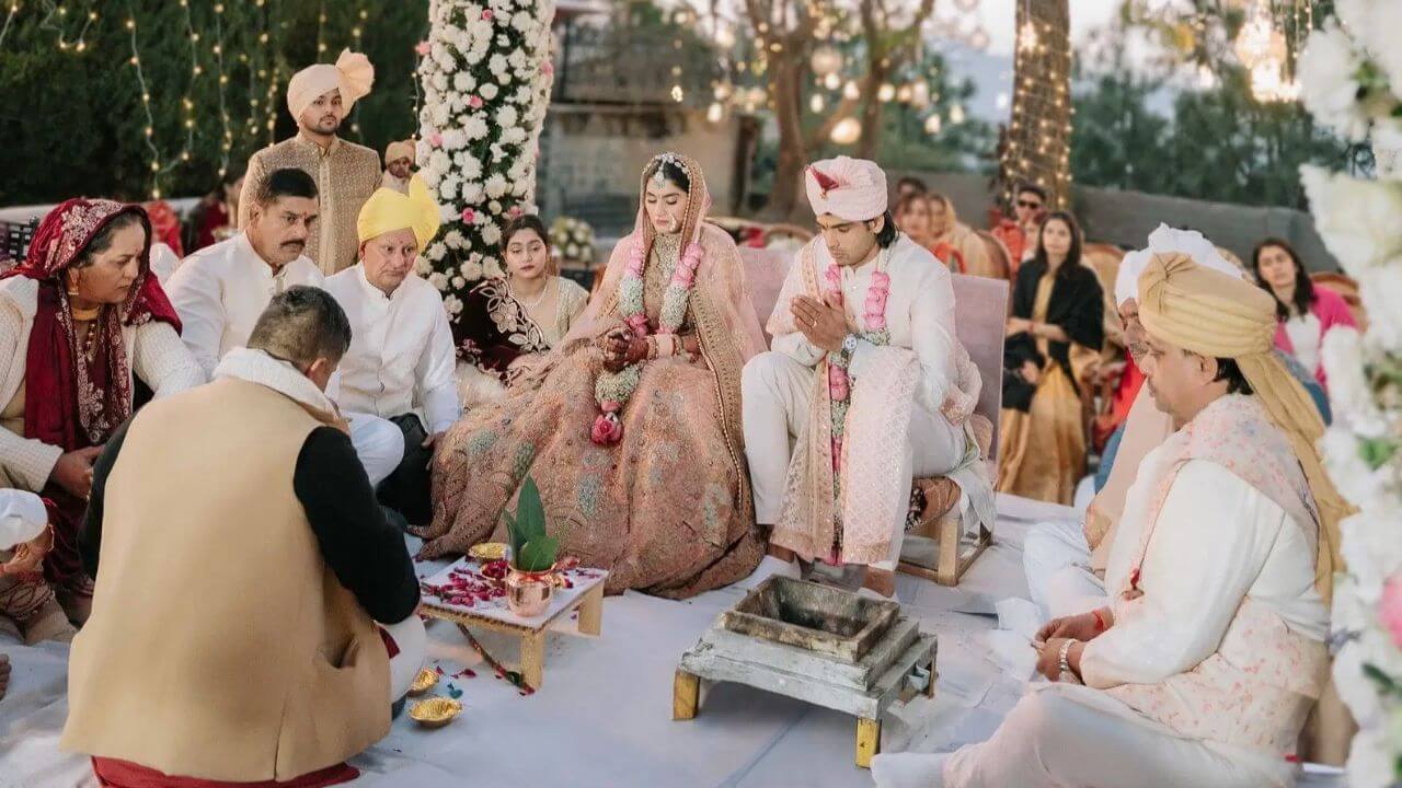 who is neeraj chopras life partner himani mor know all the details नीरज चोपड़ा की पत्नी हिमानी ...