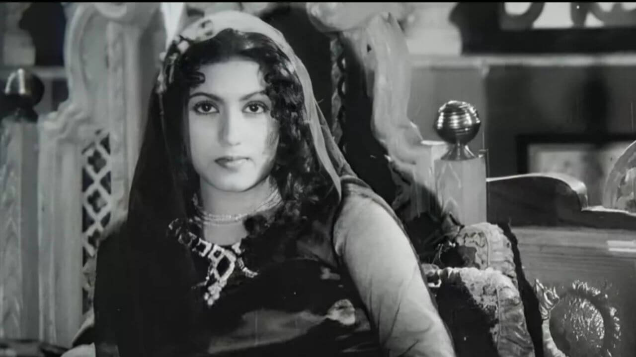 first horror movie of india mahal earned 10 times more than its budget भारत की पहली हॉरर फिल्म ...